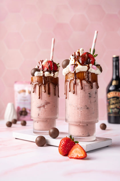Baileys Strawberries and Cream Milkshake – Lir Chocolates